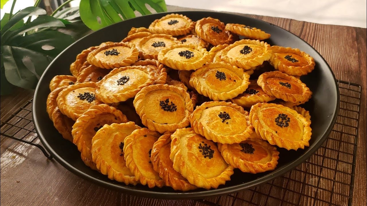 The Traditional Yemeni Ka'ak of Sana'a: A Culinary Heritage Preserved ...